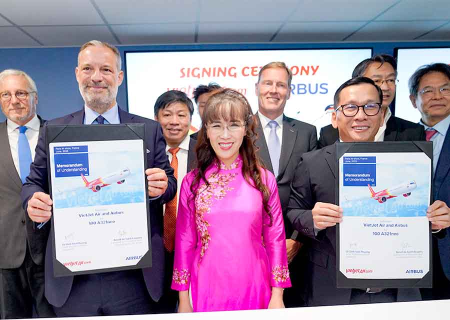 Vietjet Pesanan Airbus dan Rolls-Royce di Lé Bourget Paris Airshow 2025 ...